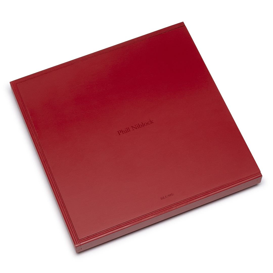 Phill Niblock – Four Full Flutes (2LP Wooden Box) – Soundohm